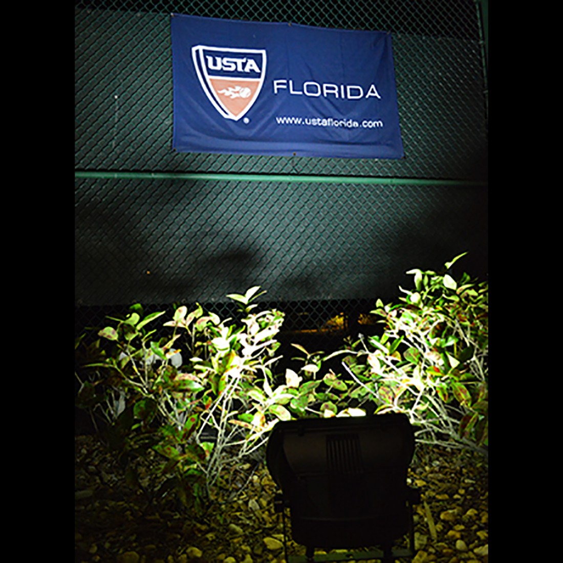 FL05 Solar Powered Sign Light Kit. Easy to install. Choice of solar ...