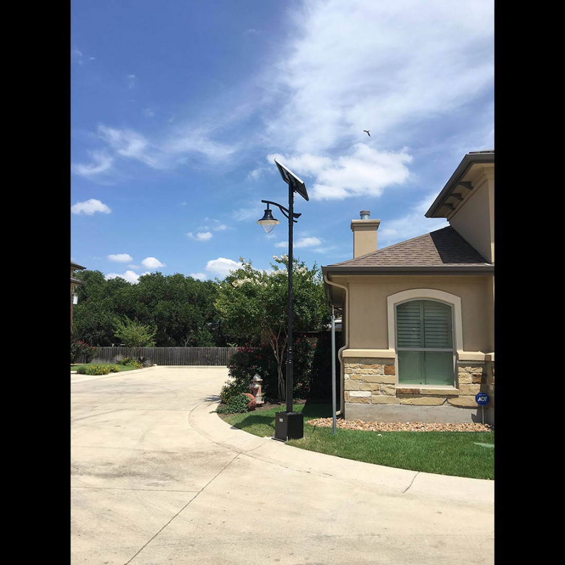 Model SL15 - Solar powered LED street light with pole