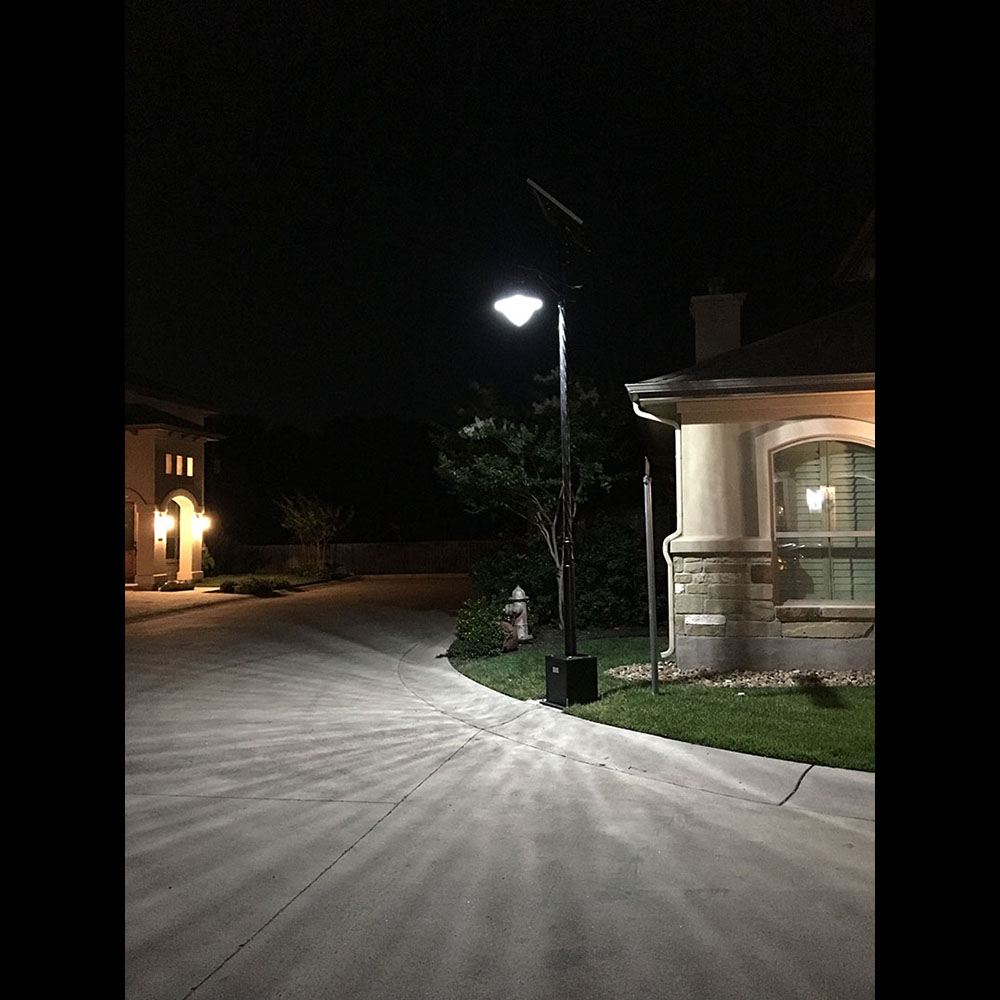 Model SL15 - Solar powered LED street light with pole